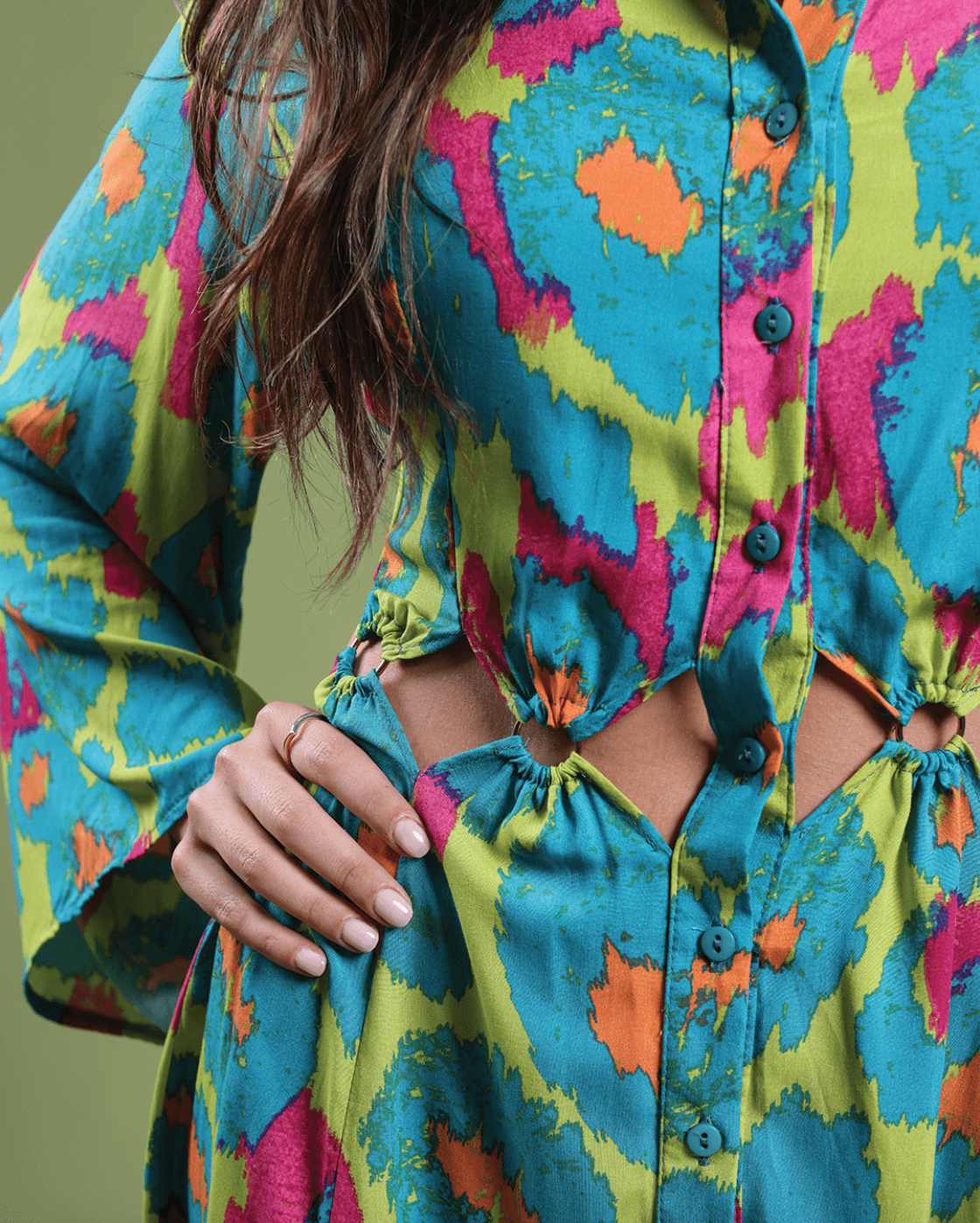 Color Wheel Triangle Cut-Out Dress – Zene